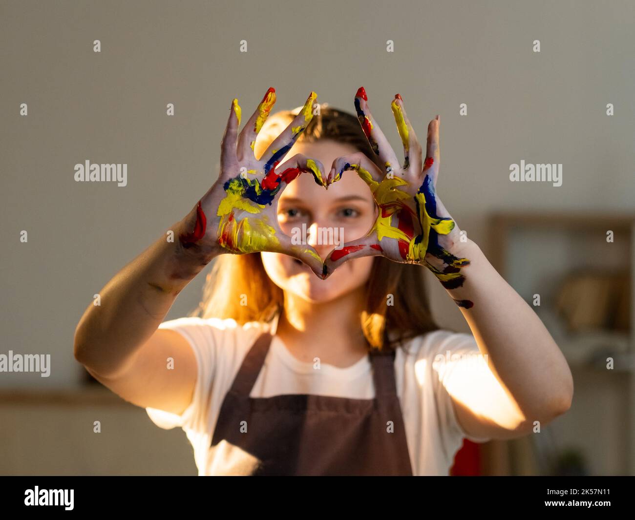 Love painting. Female artist. Creative lifestyle. Art studio ...