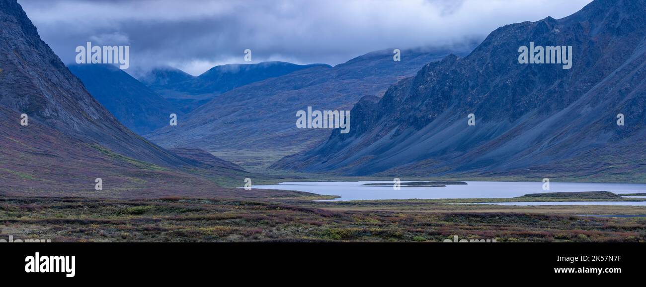 Gap in highway hi-res stock photography and images - Alamy