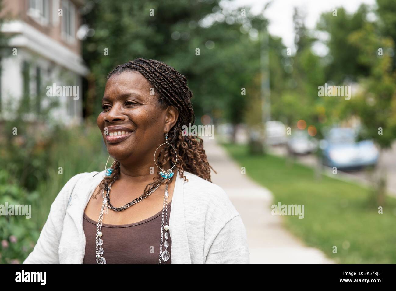 Neighborhood in foreground hi-res stock photography and images - Alamy