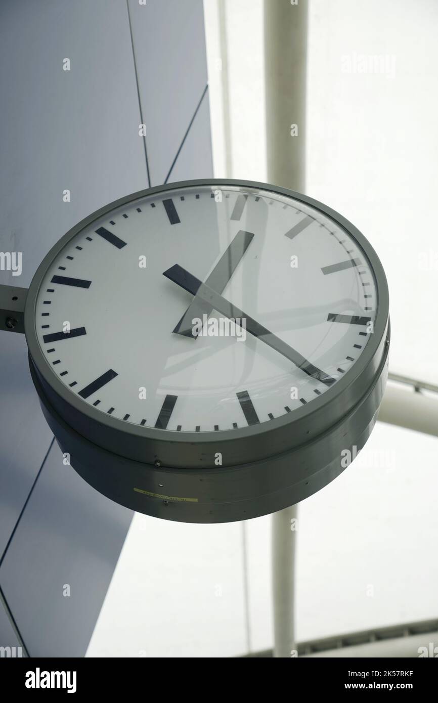 Mrt circle hi-res stock photography and images - Alamy