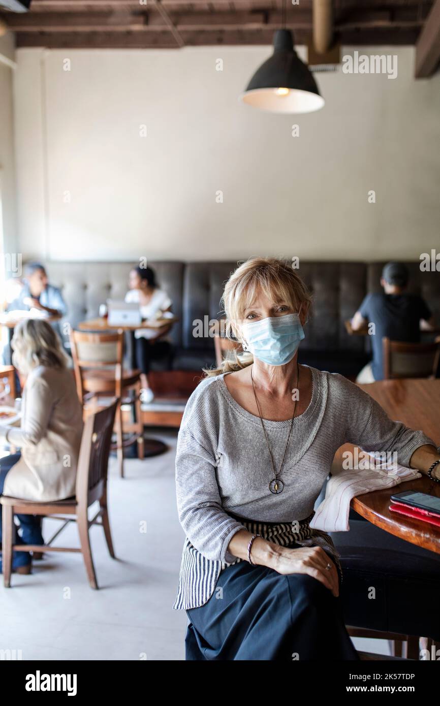 Waitress mask hi-res stock photography and images - Alamy