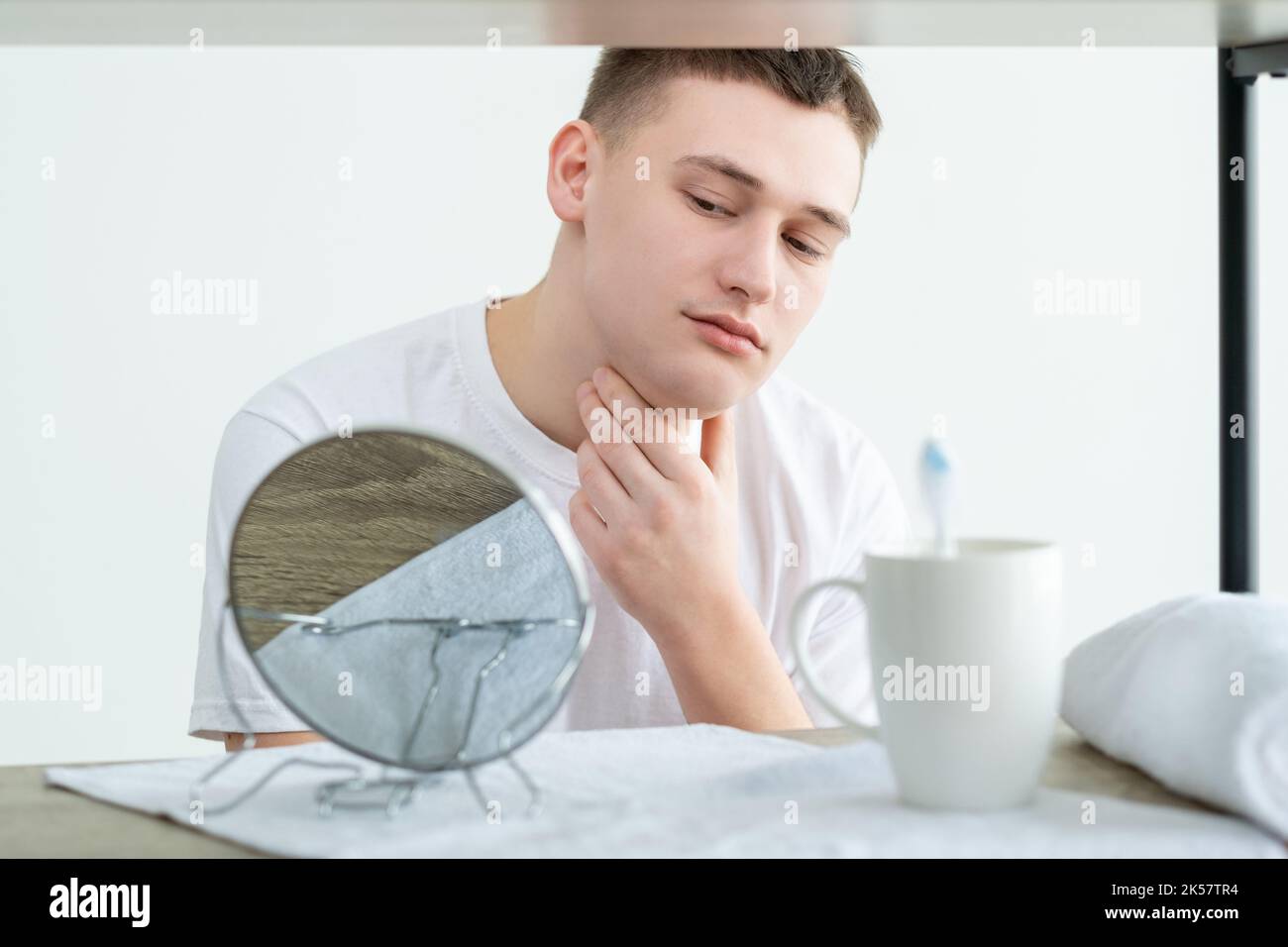 dermatology pampering beauty skincare man skin Stock Photo - Alamy
