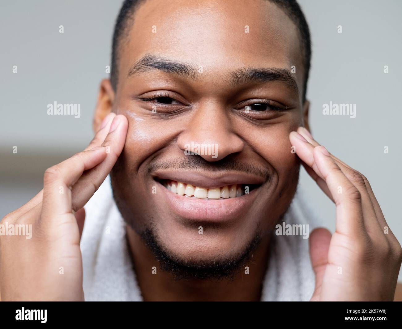 Smooth guy hi-res stock photography and images - Alamy