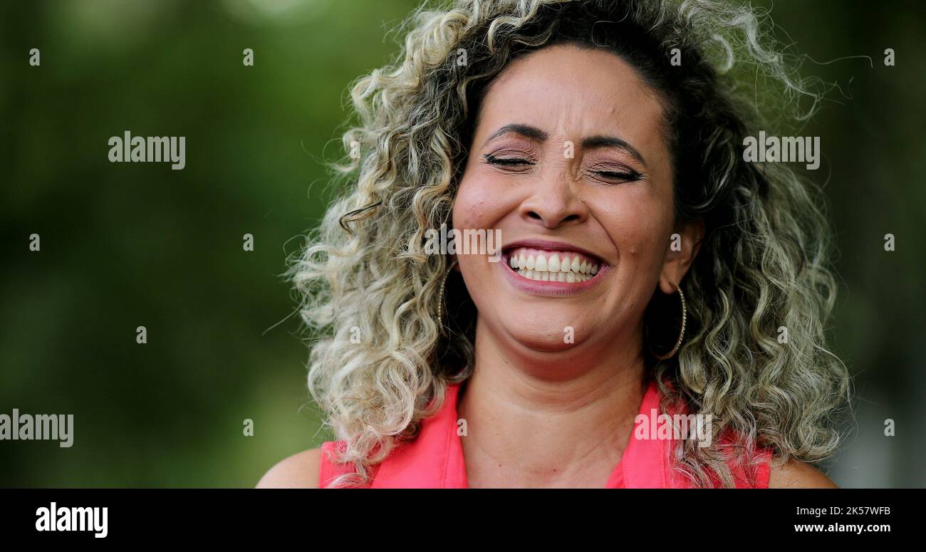 Fun person laughing, real life natural laugh and smile Stock Photo - Alamy