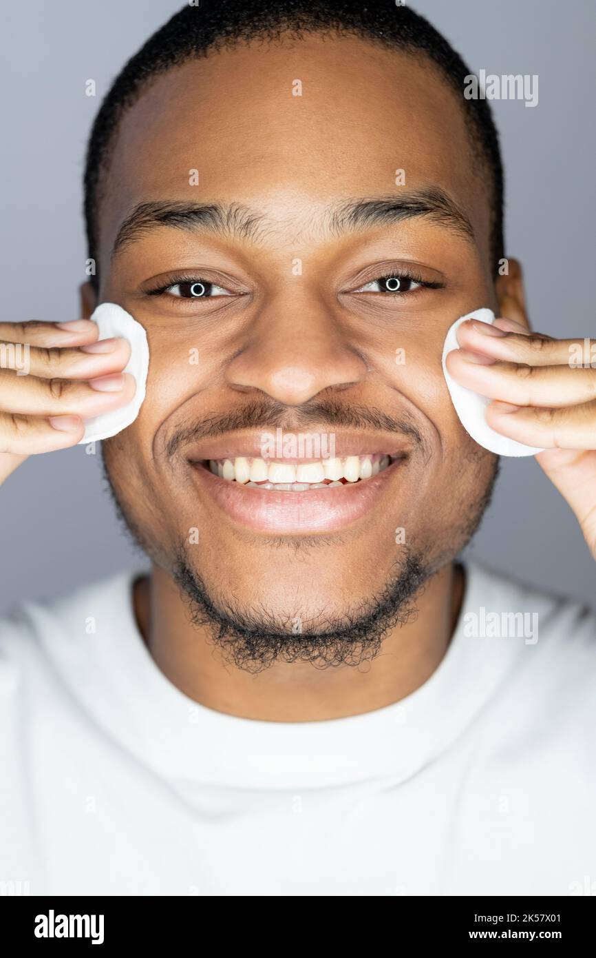 Happy african man hi-res stock photography and images - Alamy