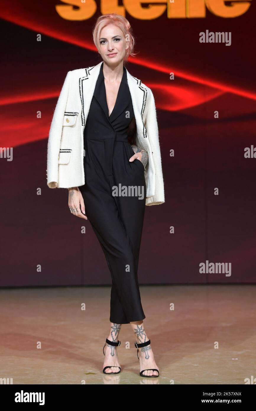 Ema stokholma ballando con le stelle hi-res stock photography and ...