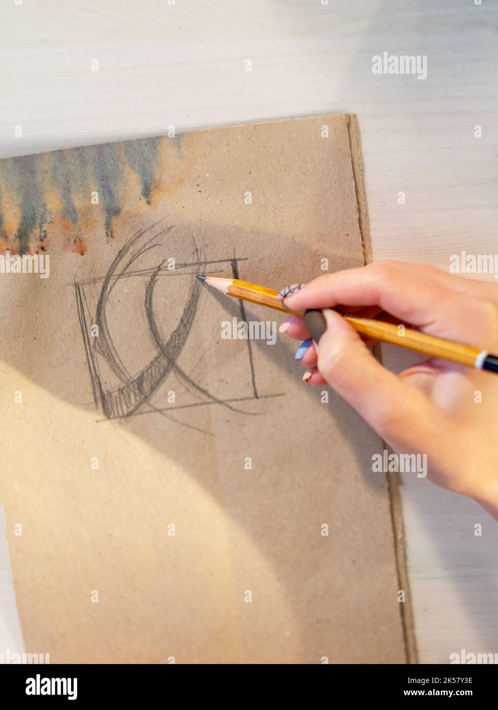 Drawing craft hi-res stock photography and images - Alamy