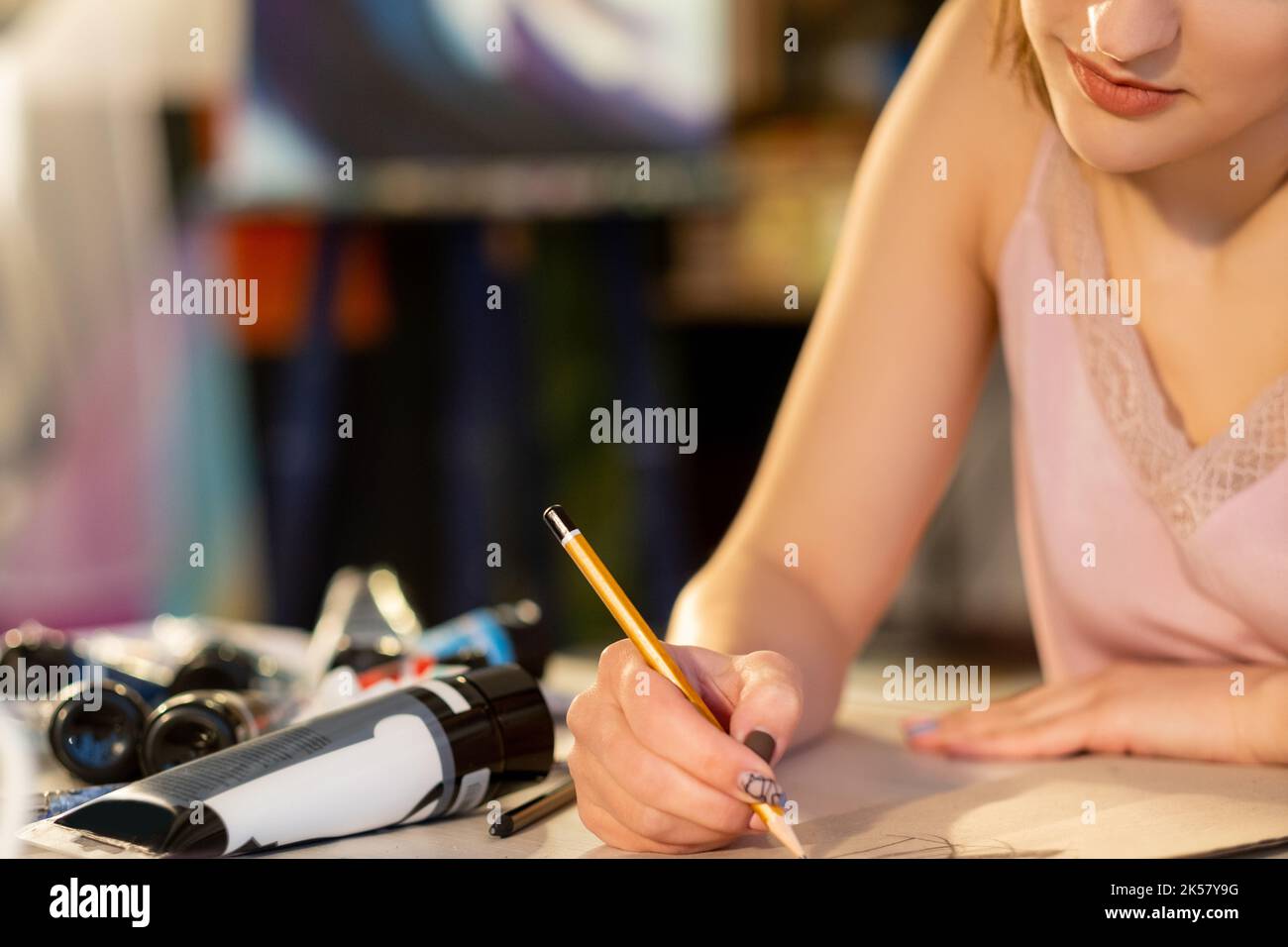 sketching craft art hobby female artist drawing Stock Photo - Alamy