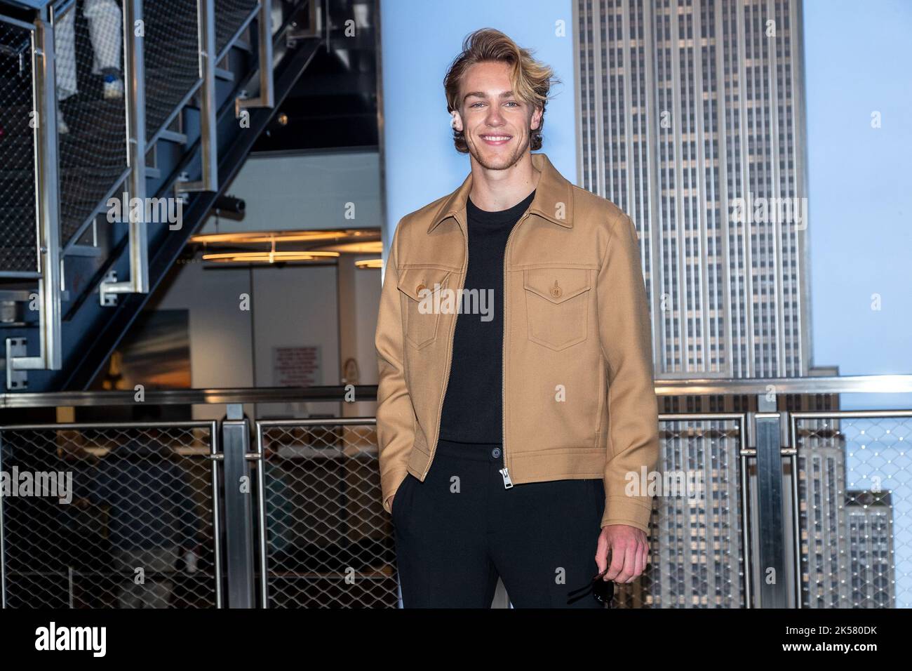 Us news media van hi-res stock photography and images - Alamy