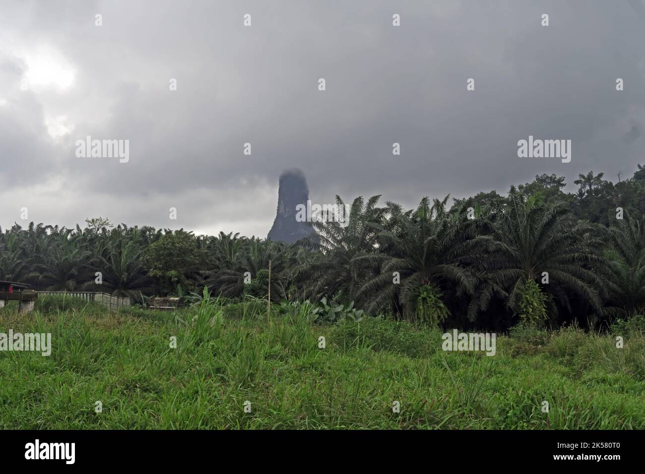 Pico cao grande sao tome hi-res stock photography and images - Alamy