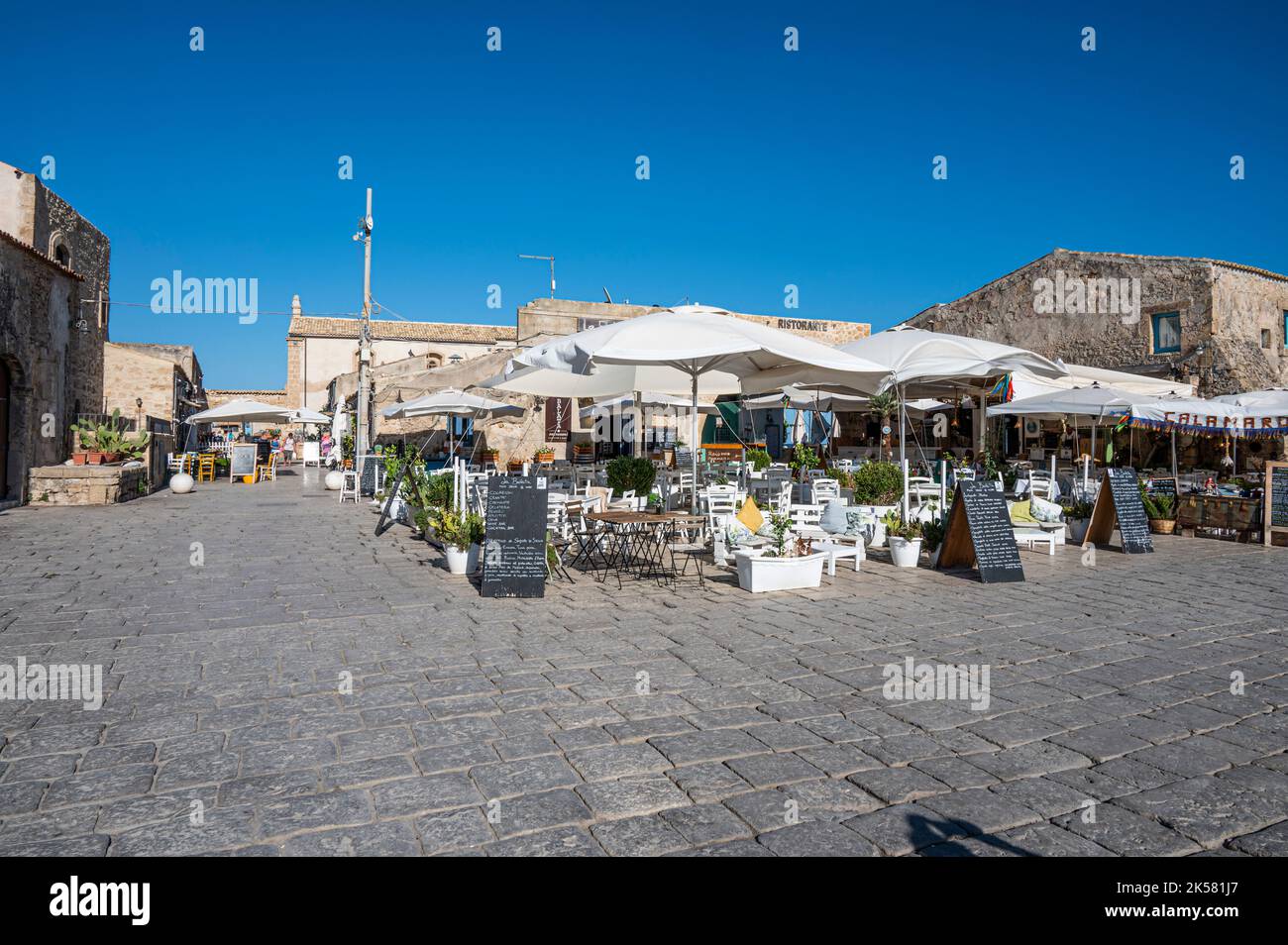 Marzamemi port sicilia hi-res stock photography and images - Alamy