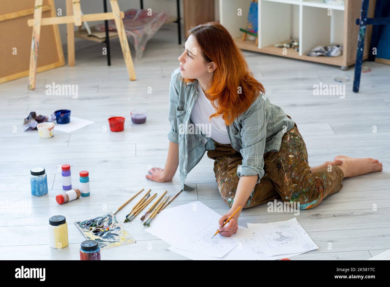 drawing art painting hobby female artist sketching Stock Photo - Alamy