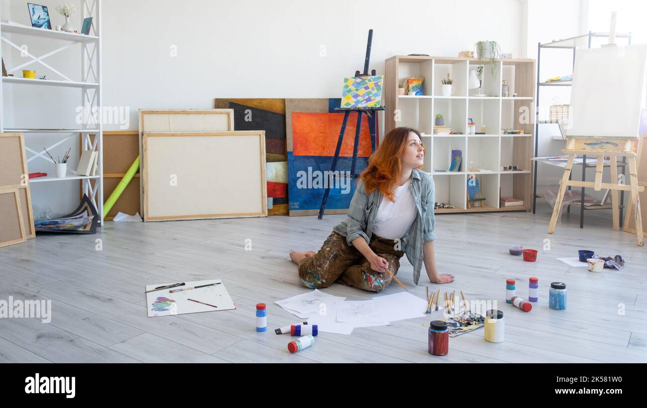 painting hobby drawing art female artist workshop Stock Photo - Alamy