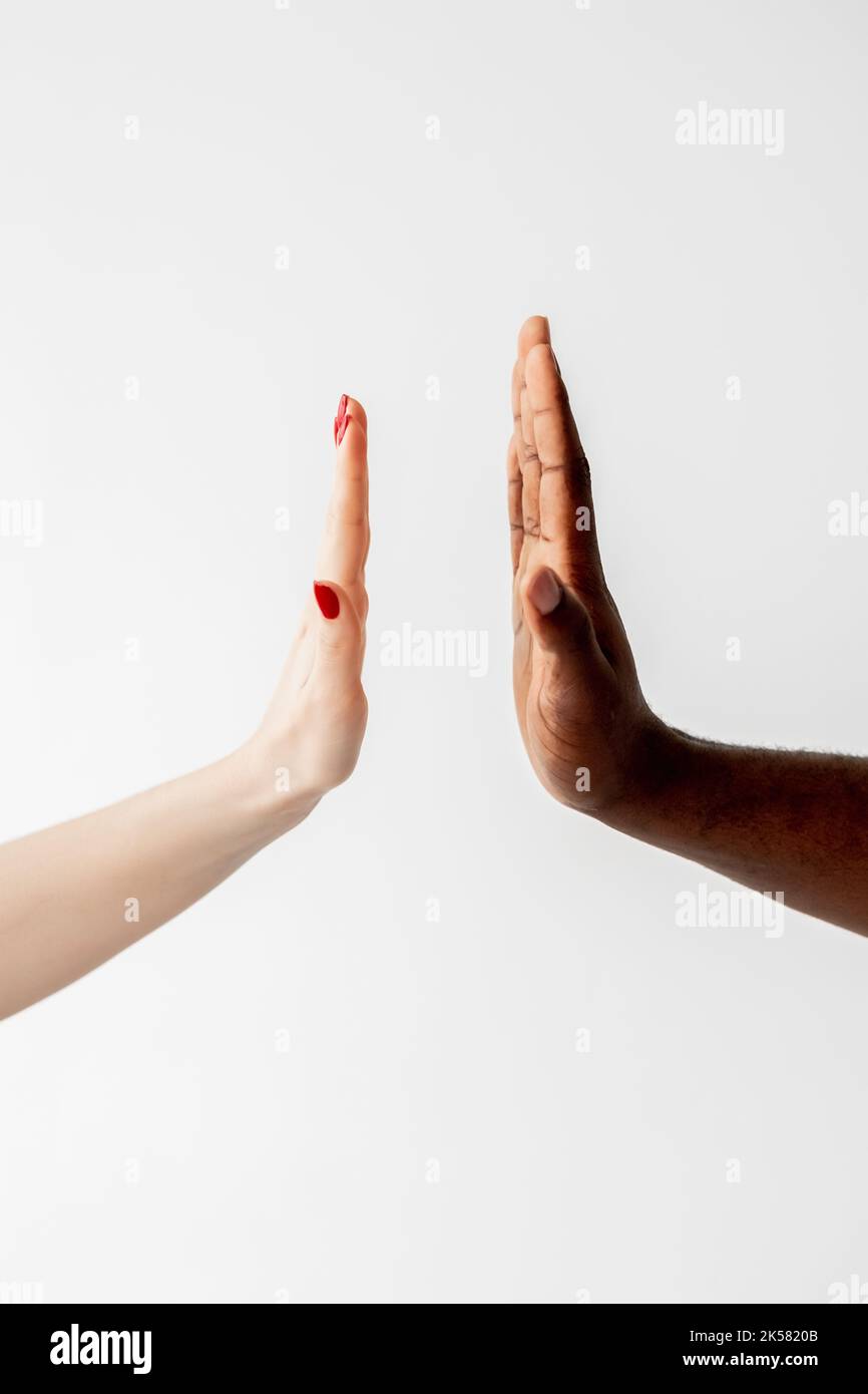 Black female clapping hands hi-res stock photography and images - Alamy