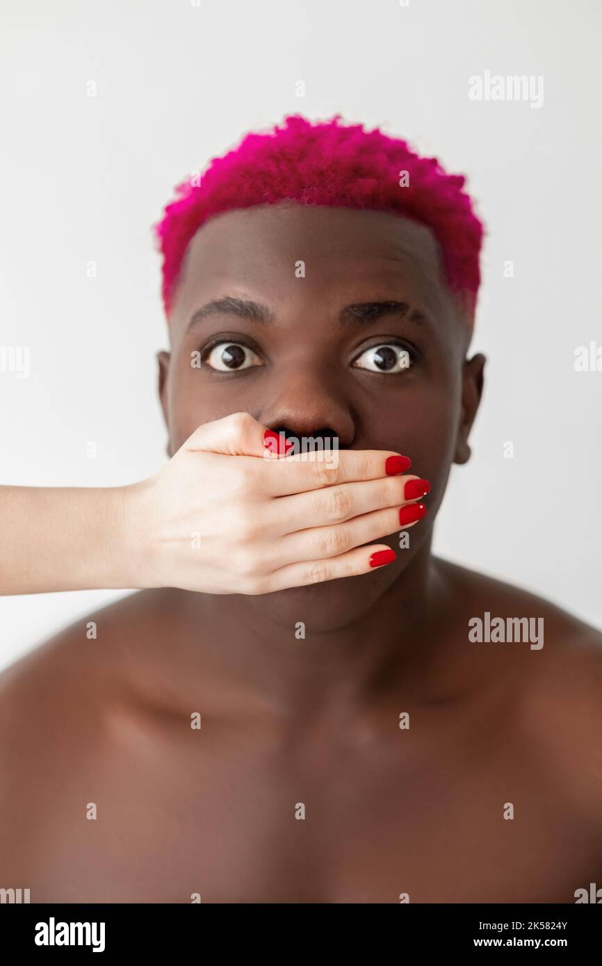 Racial discrimination hi-res stock photography and images - Alamy