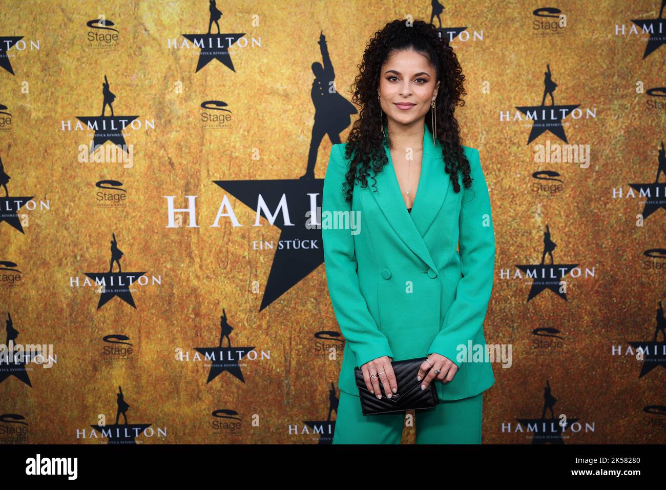 Patricia Hamilton Actress 60 Photos - Moonagedaydream.film