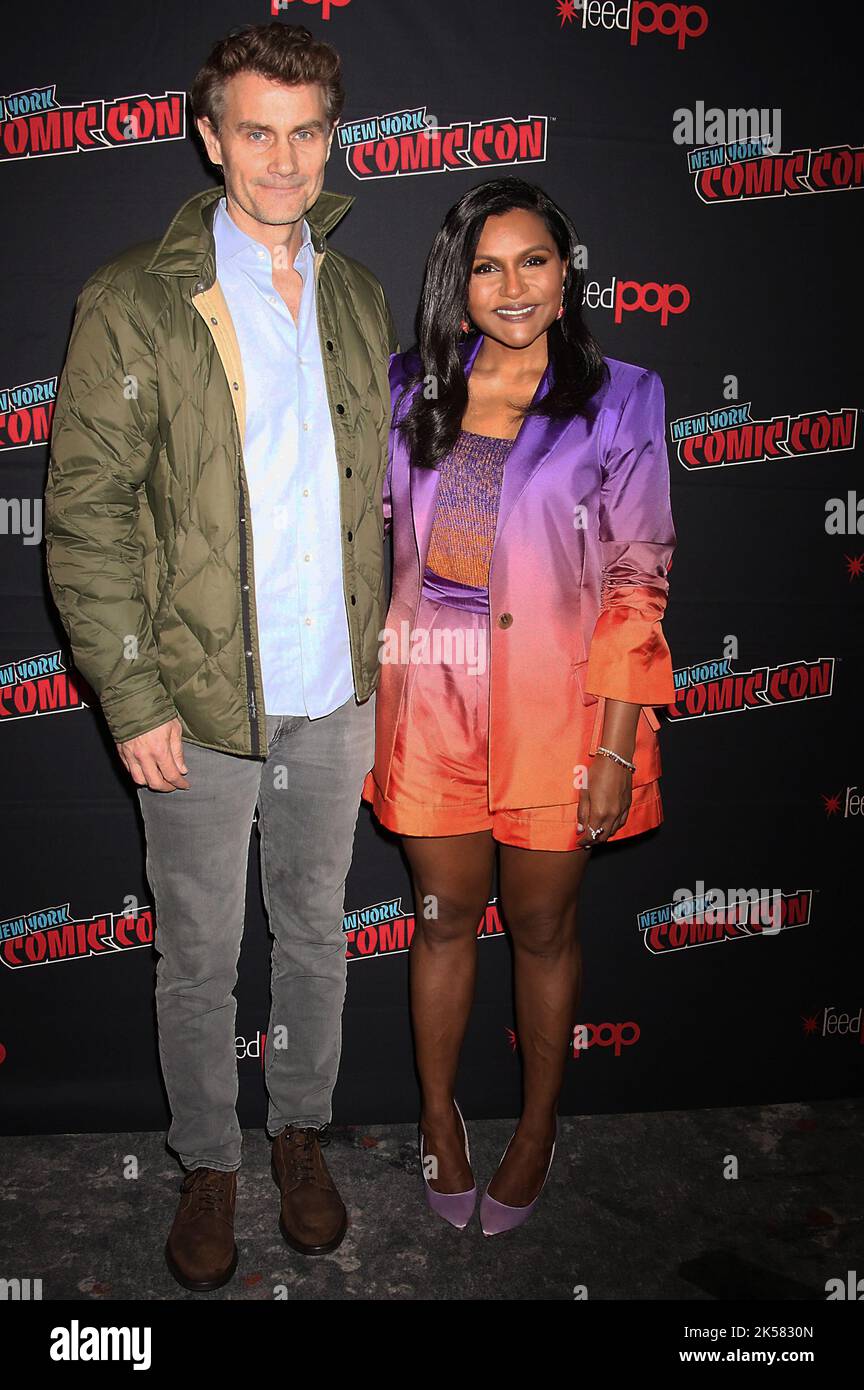 Mindy kaling come velma hi-res stock photography and images - Alamy