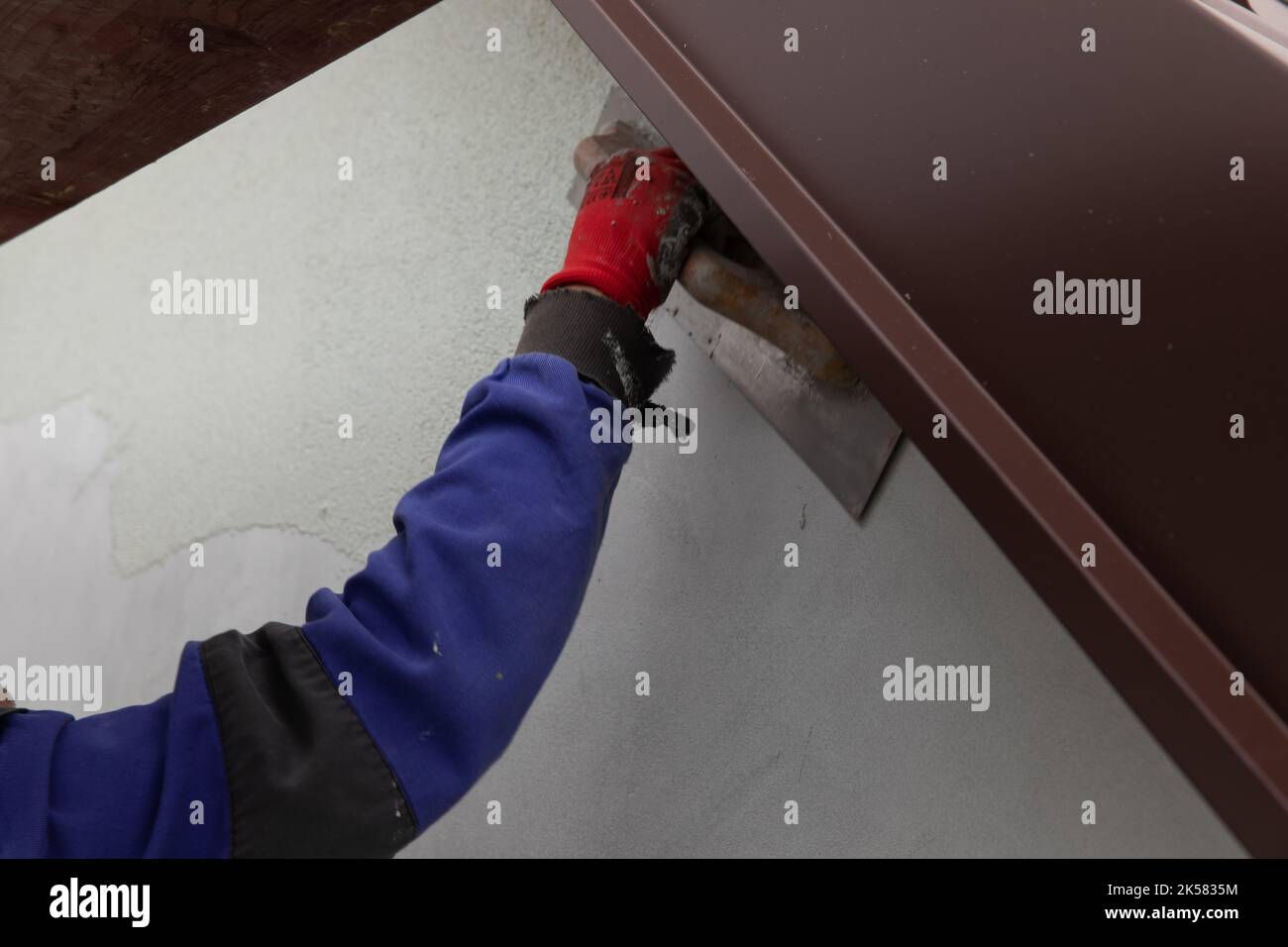 Close up male hand leveling hi-res stock photography and images - Alamy