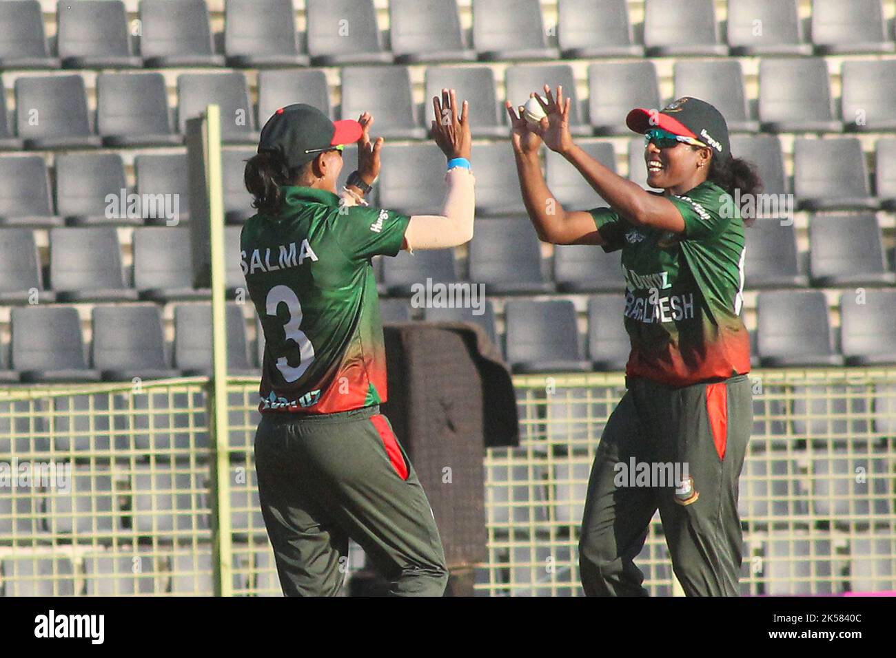 Malaysia vs bangladesh hi-res stock photography and images - Alamy