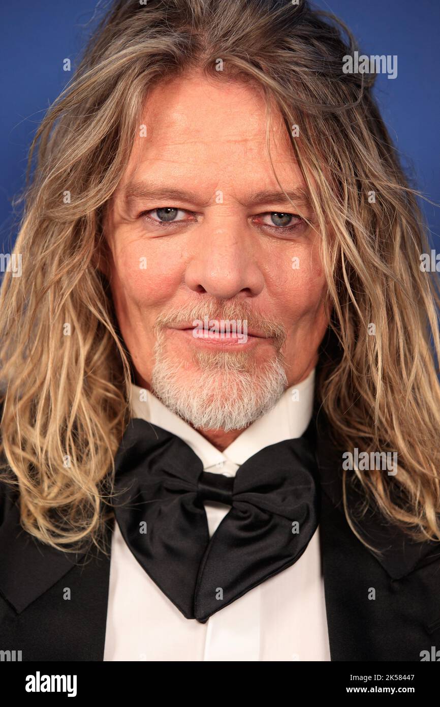 2022-10-06 18:43:12 AMSTERDAM - Tygo Gernandt on the red carpet before ...