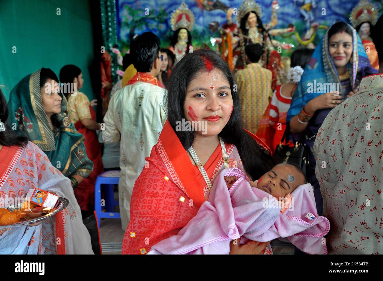 Dhaka, Bangladesh. 6th October 2022. Bijaya Dashami has been celebrated ...