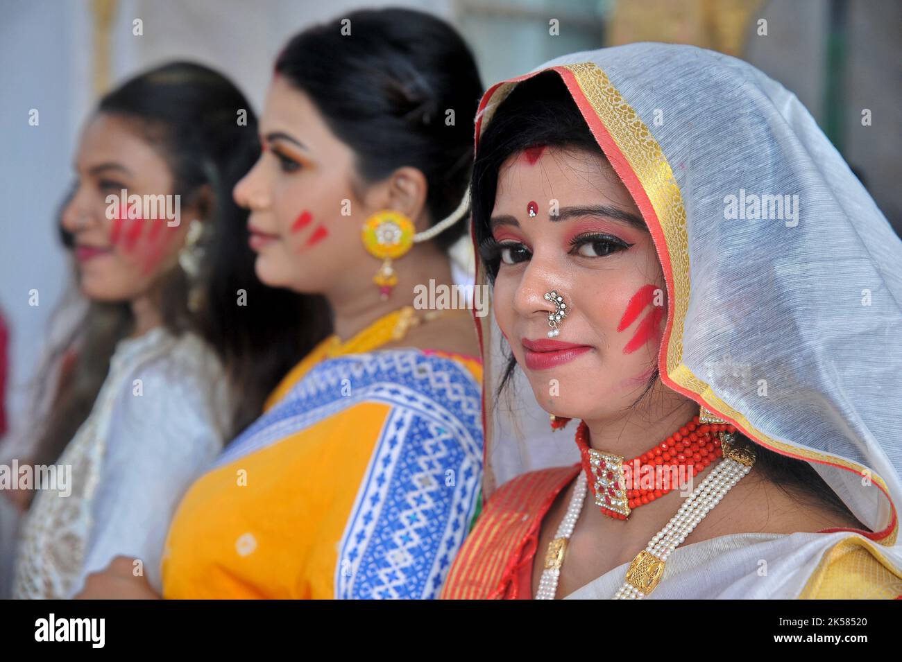 Dhaka, Bangladesh. 6th October 2022. Bijaya Dashami has been celebrated ...