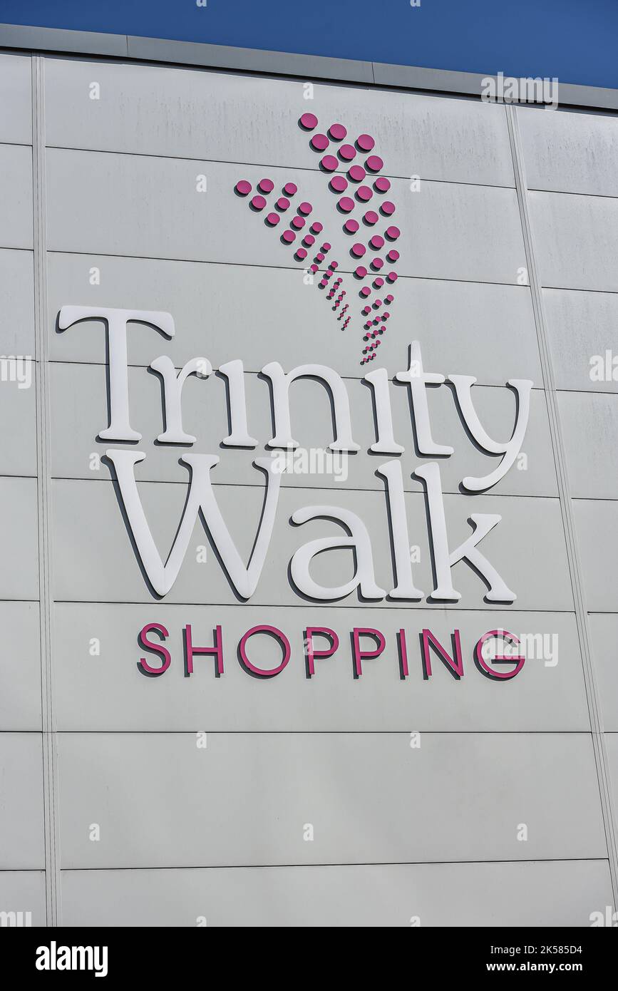 5 October 2022: Wakefield, West Yorkshire, England, UK - Photo shows ...