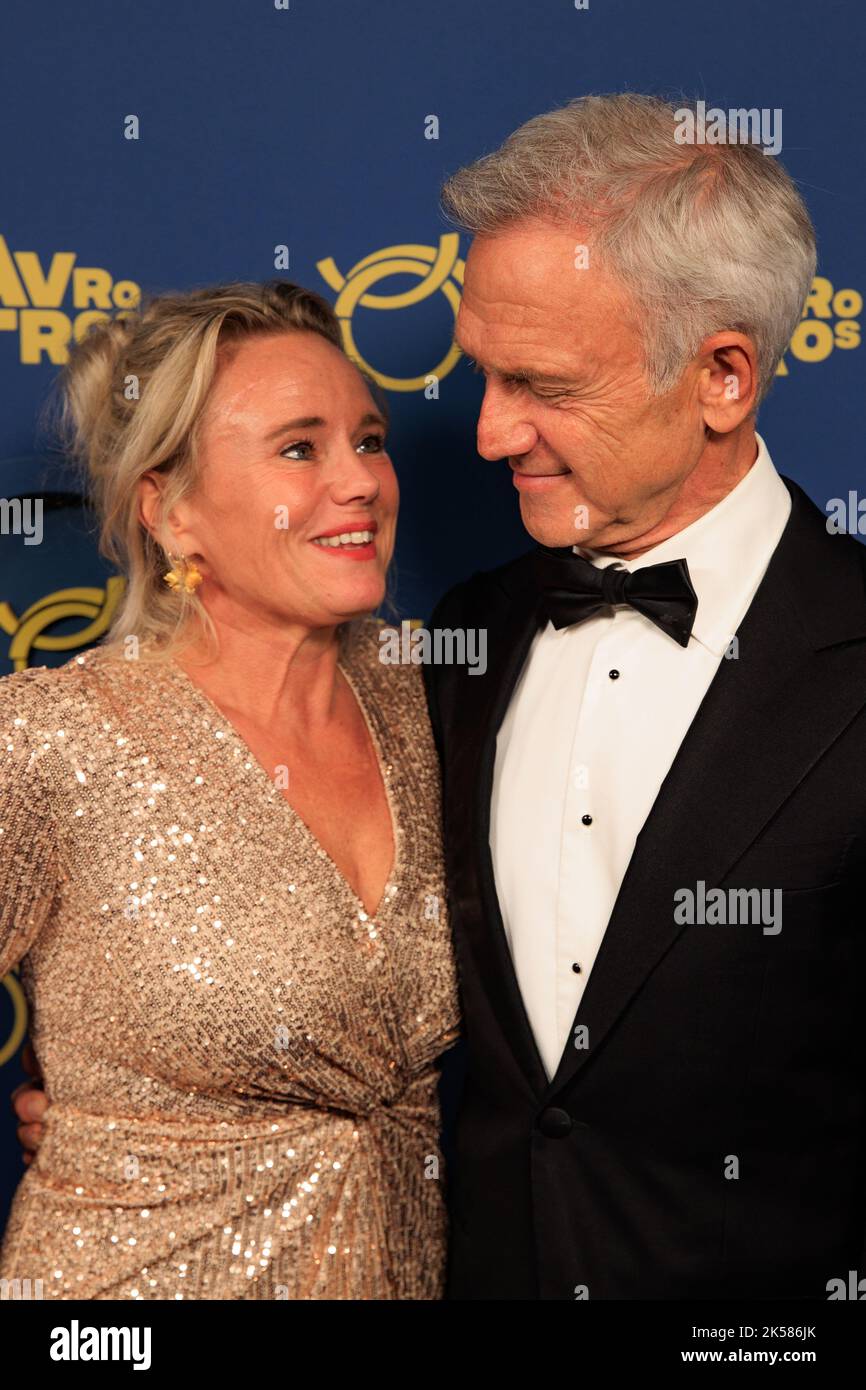 2022-10-06 19:44:36 AMSTERDAM - Jaap Jongbloed with partner Inge Baken ...