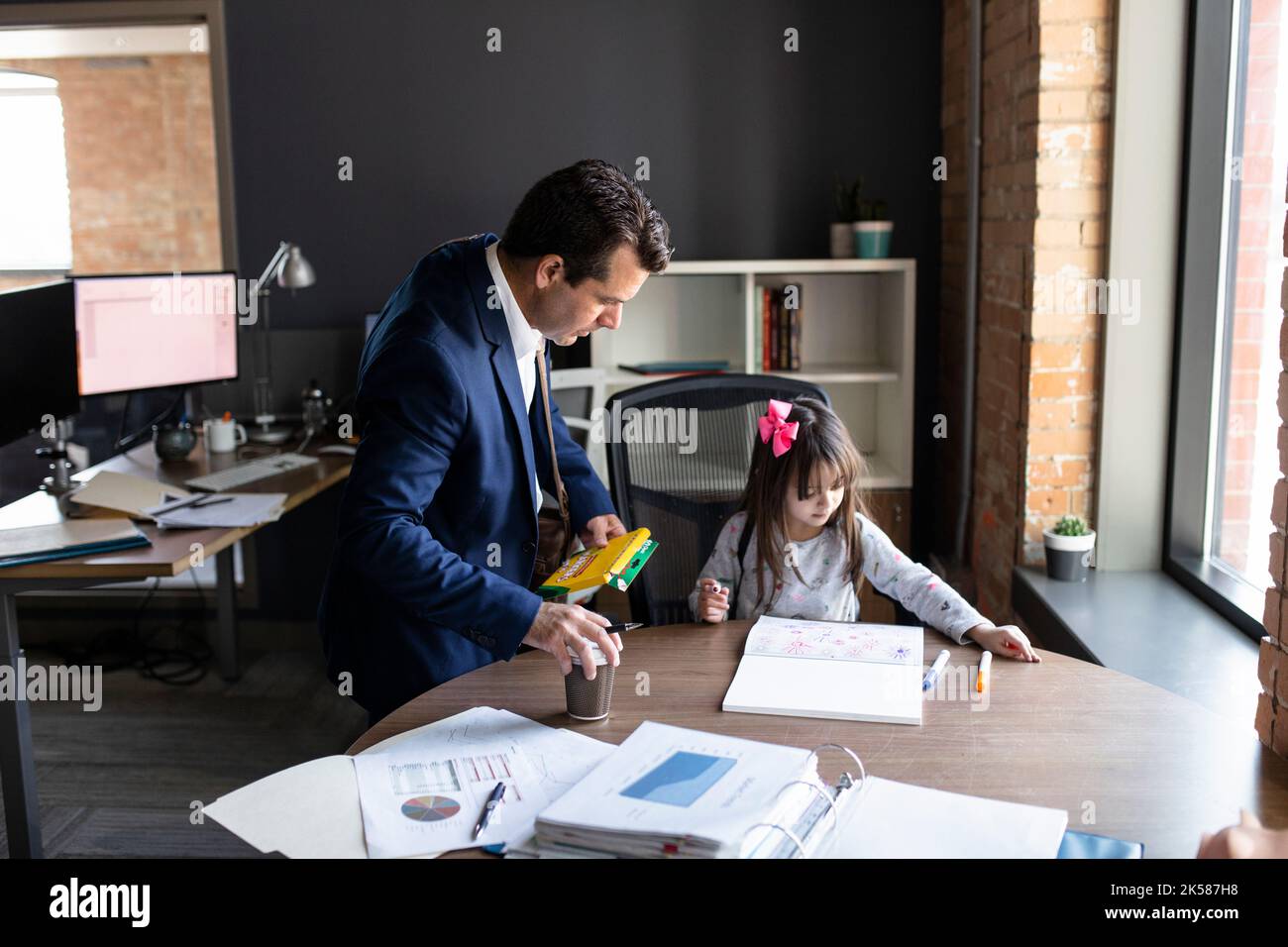 Working father hi-res stock photography and images - Alamy