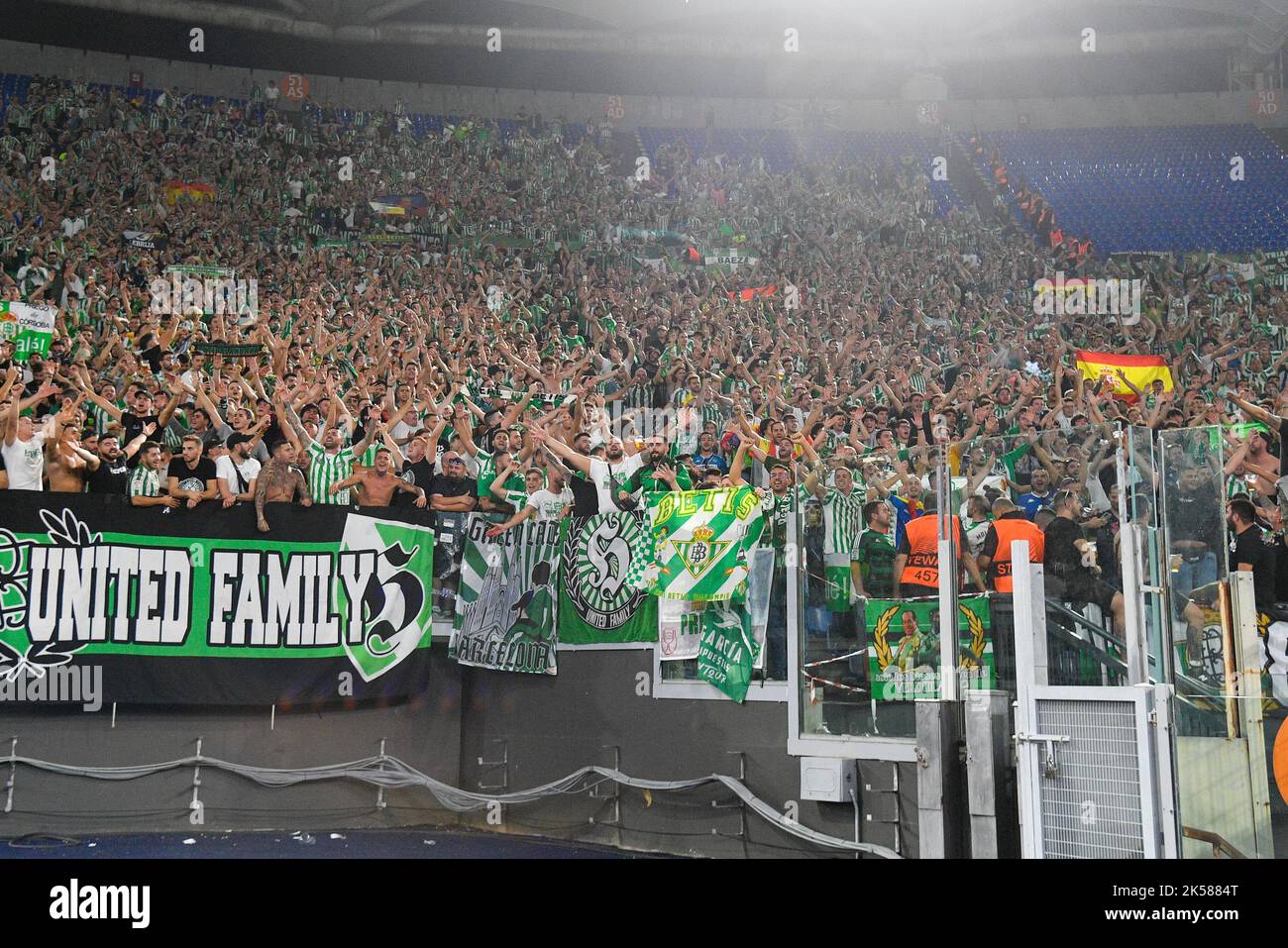 Roma fans in olympic stadium rome hi-res stock photography and images ...