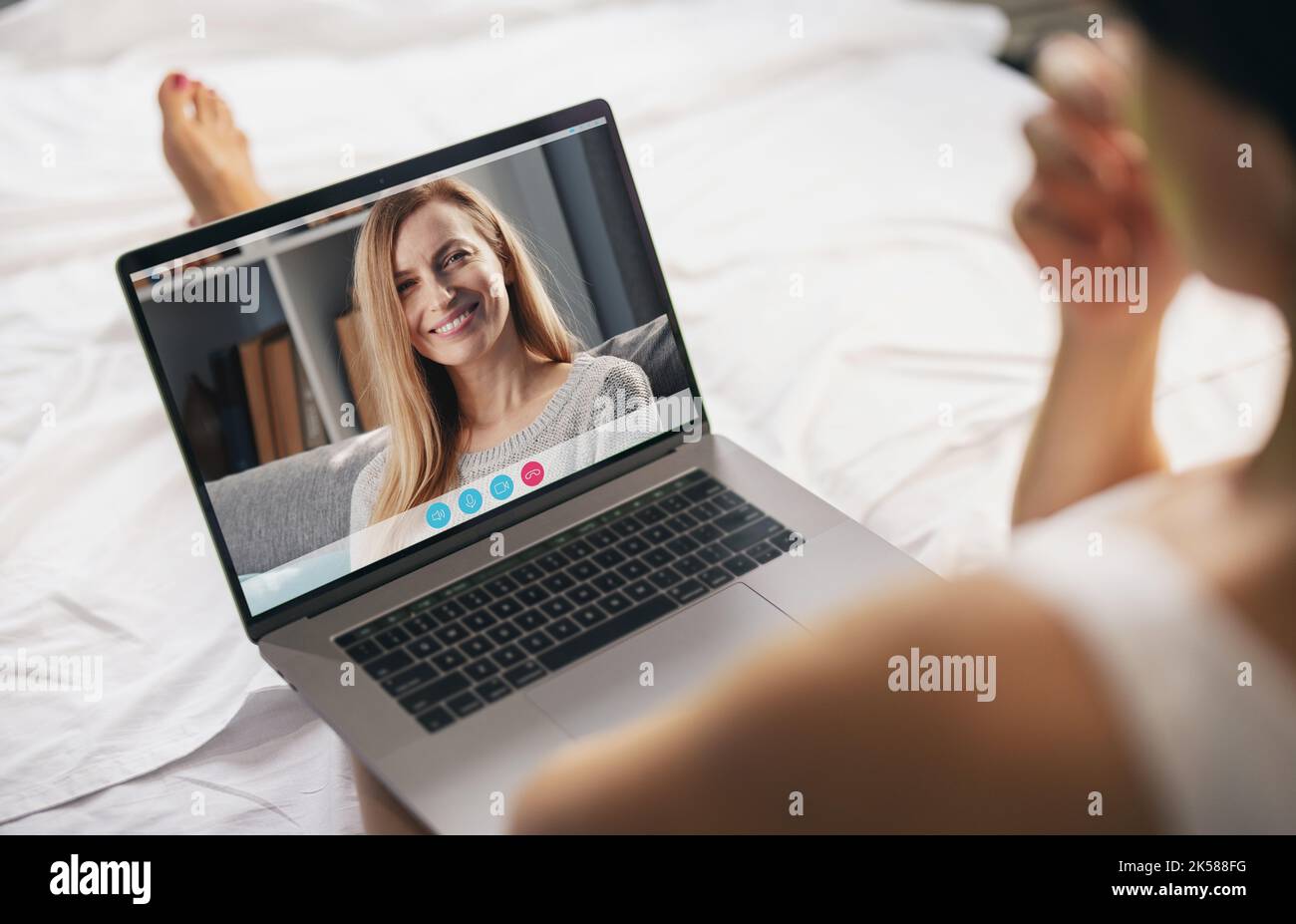 Videochat virtual hi-res stock photography and images - Alamy