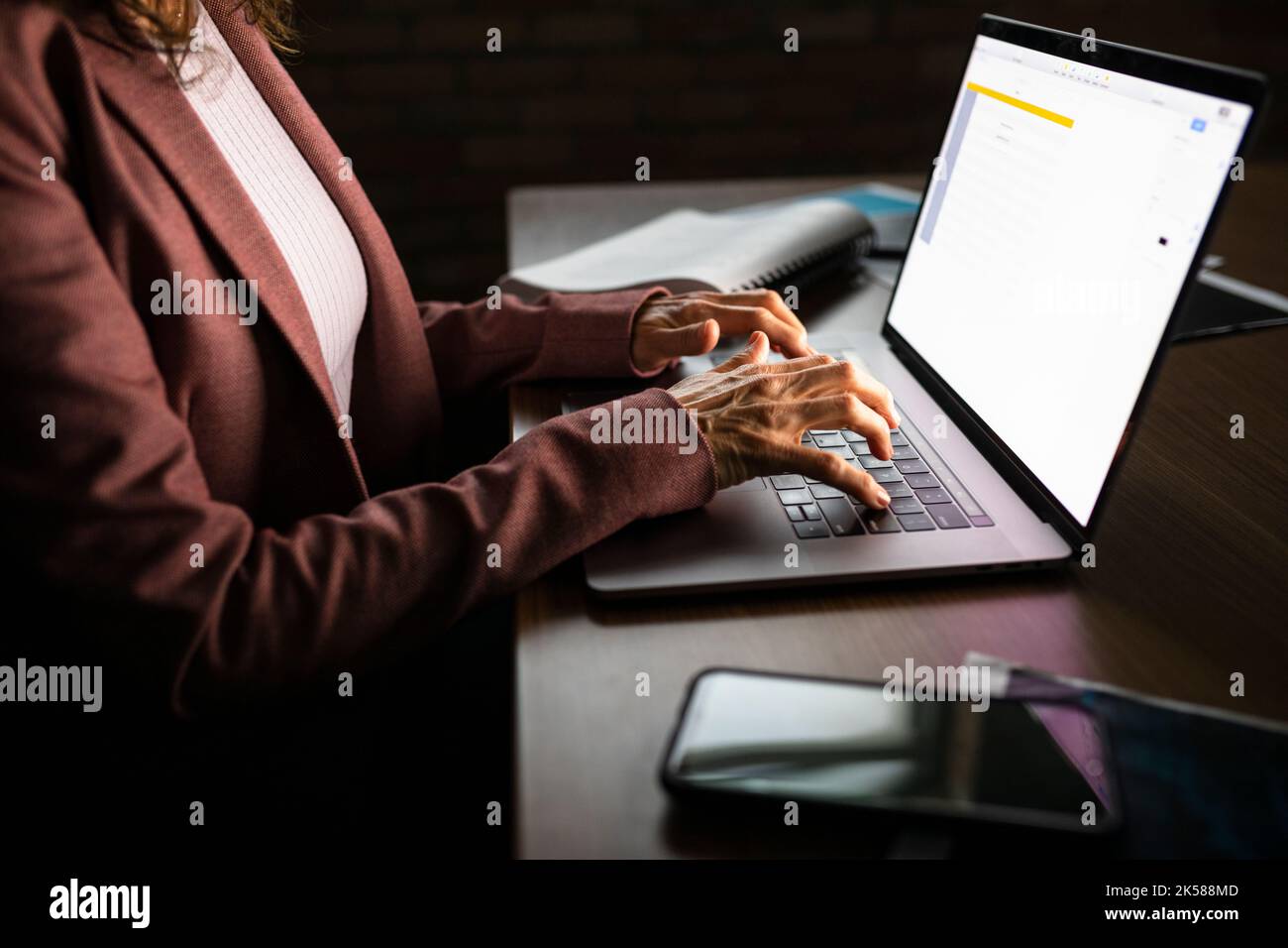 Dark laptop hi-res stock photography and images - Alamy