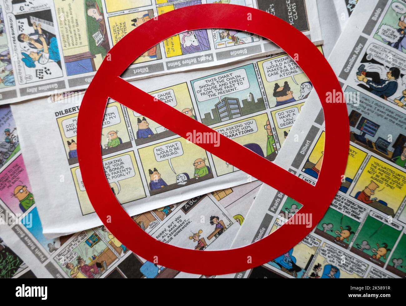 Comic strip and newspaper hi-res stock photography and images - Alamy