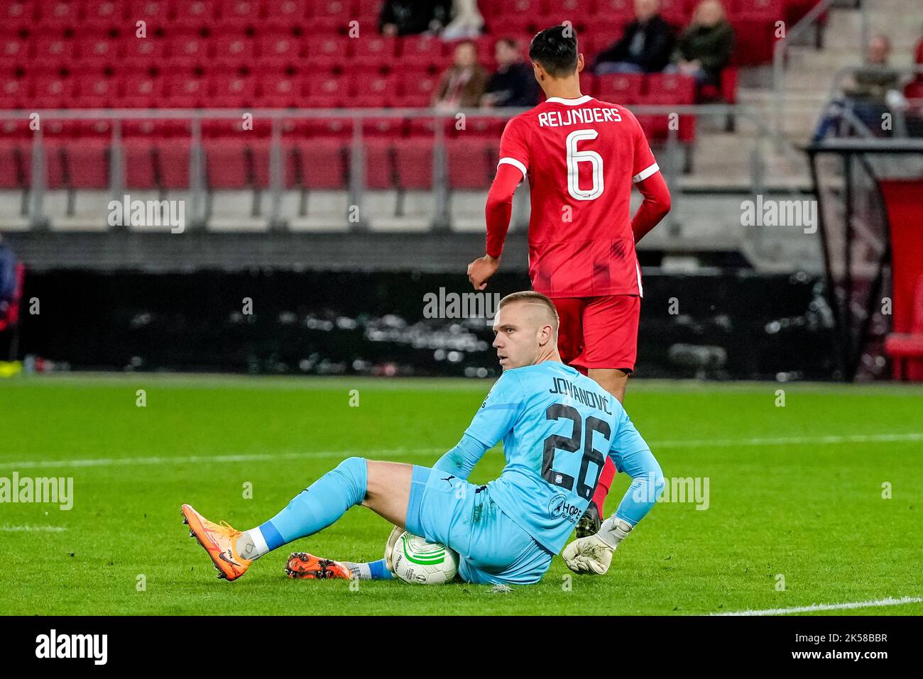 ALKMAAR, NETHERLANDS - OCTOBER 6: goalkeeper Aleksandar Jovanovic of ...