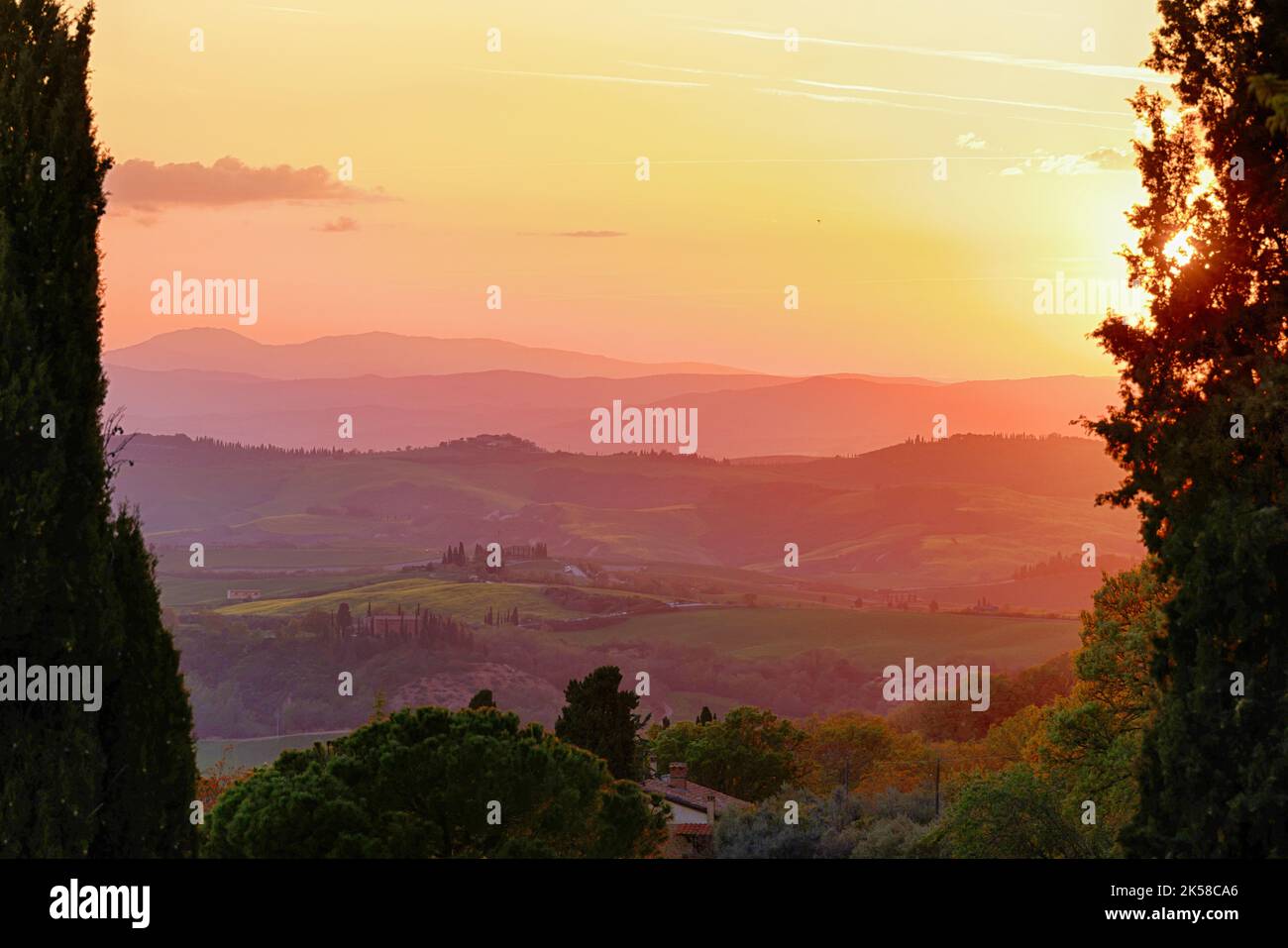 Rural countryside landscape in Tuscany region of Italy Stock Photo - Alamy