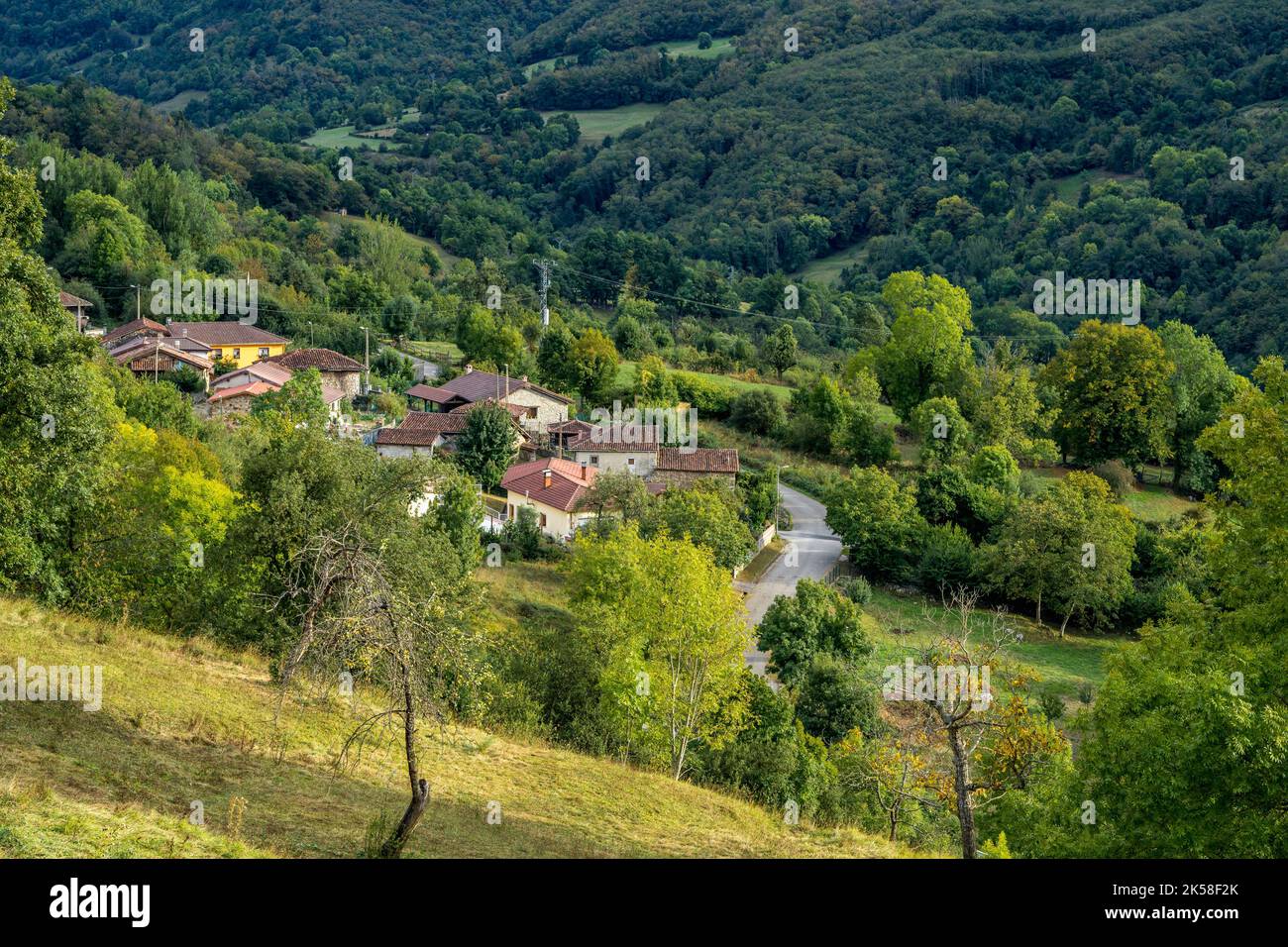 View of the town of Berruenu in Teberga, Teverga, in Las Ubinas La Mesa ...