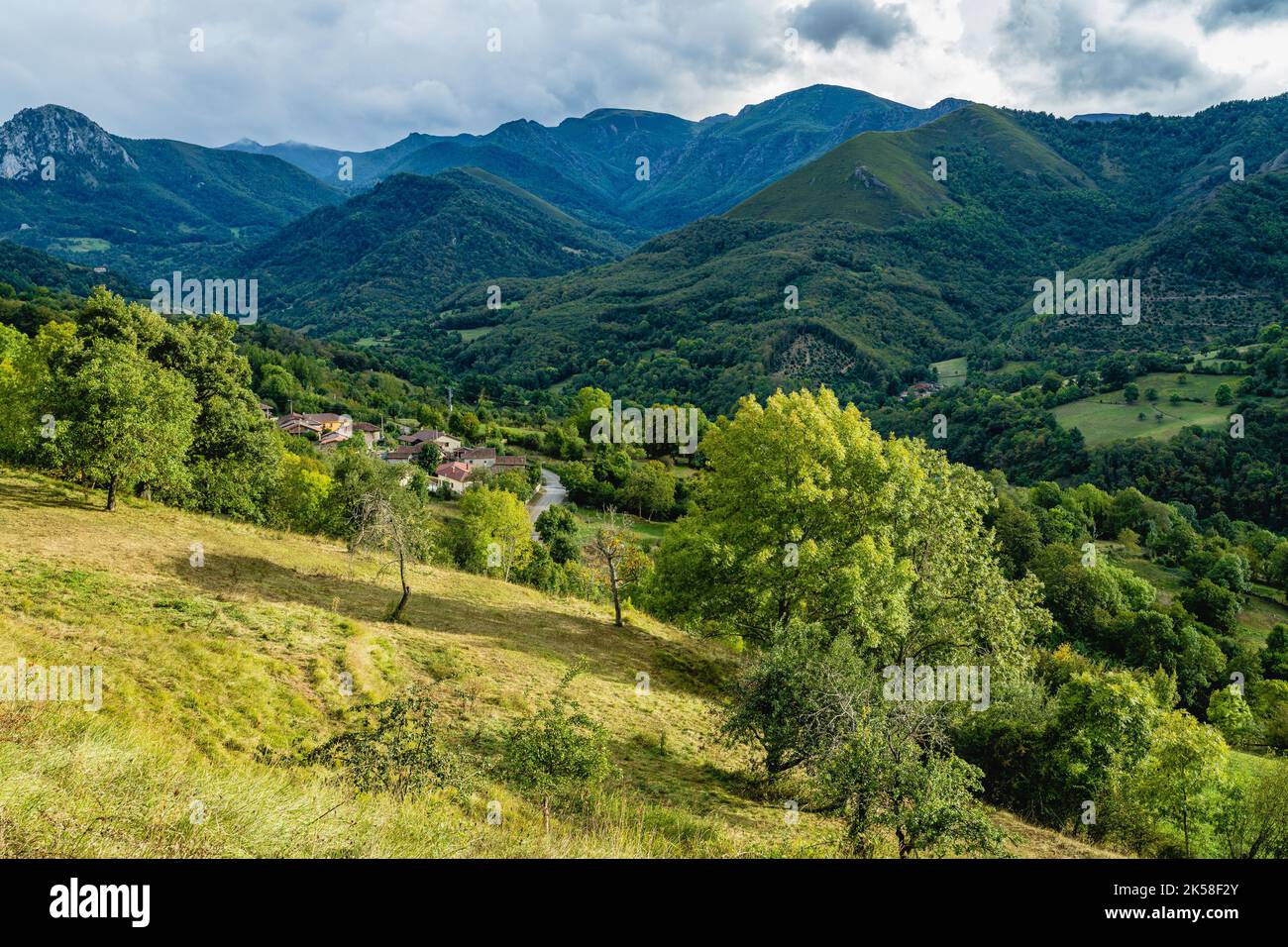 View of the town of Berruenu in Teberga, Teverga, in Las Ubinas La Mesa ...