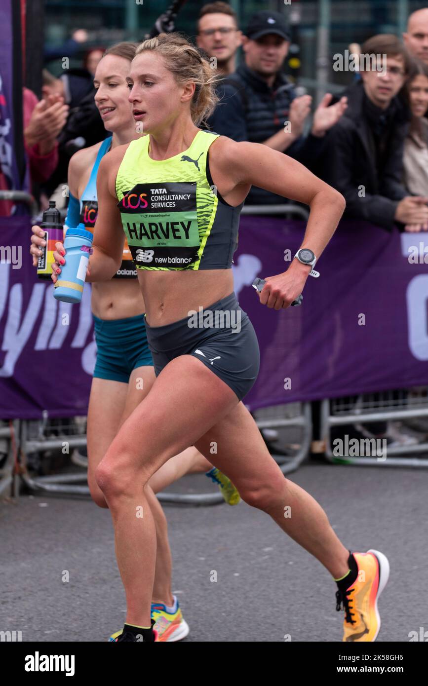 Rose Harvey racing in the TCS London Marathon 2022 Elite Women race in ...