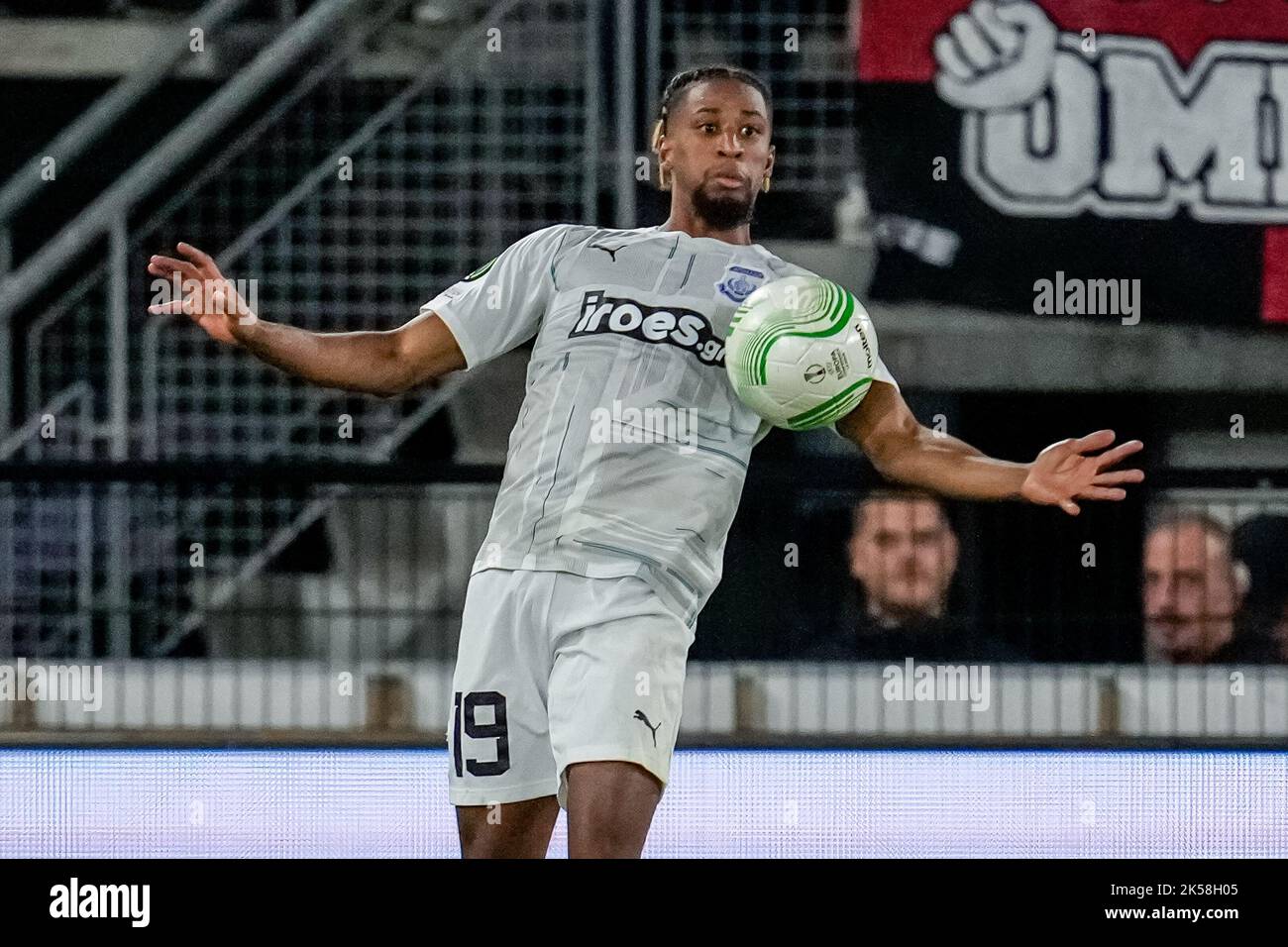 ALKMAAR, NETHERLANDS - OCTOBER 6: Euclides Cabral of Apollon during the ...