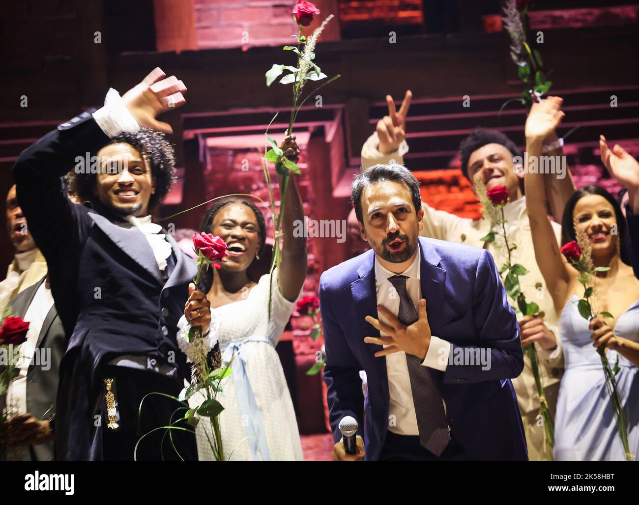 06 October 2022, Hamburg: Lin-Manuel Miranda (M), composer and author of the musical "Hamilton ...