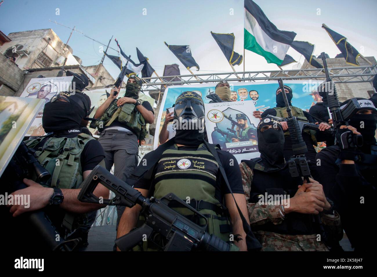 Jenin, Palestine. 06th Oct, 2022. Palestinian gunmen from the Islamic ...