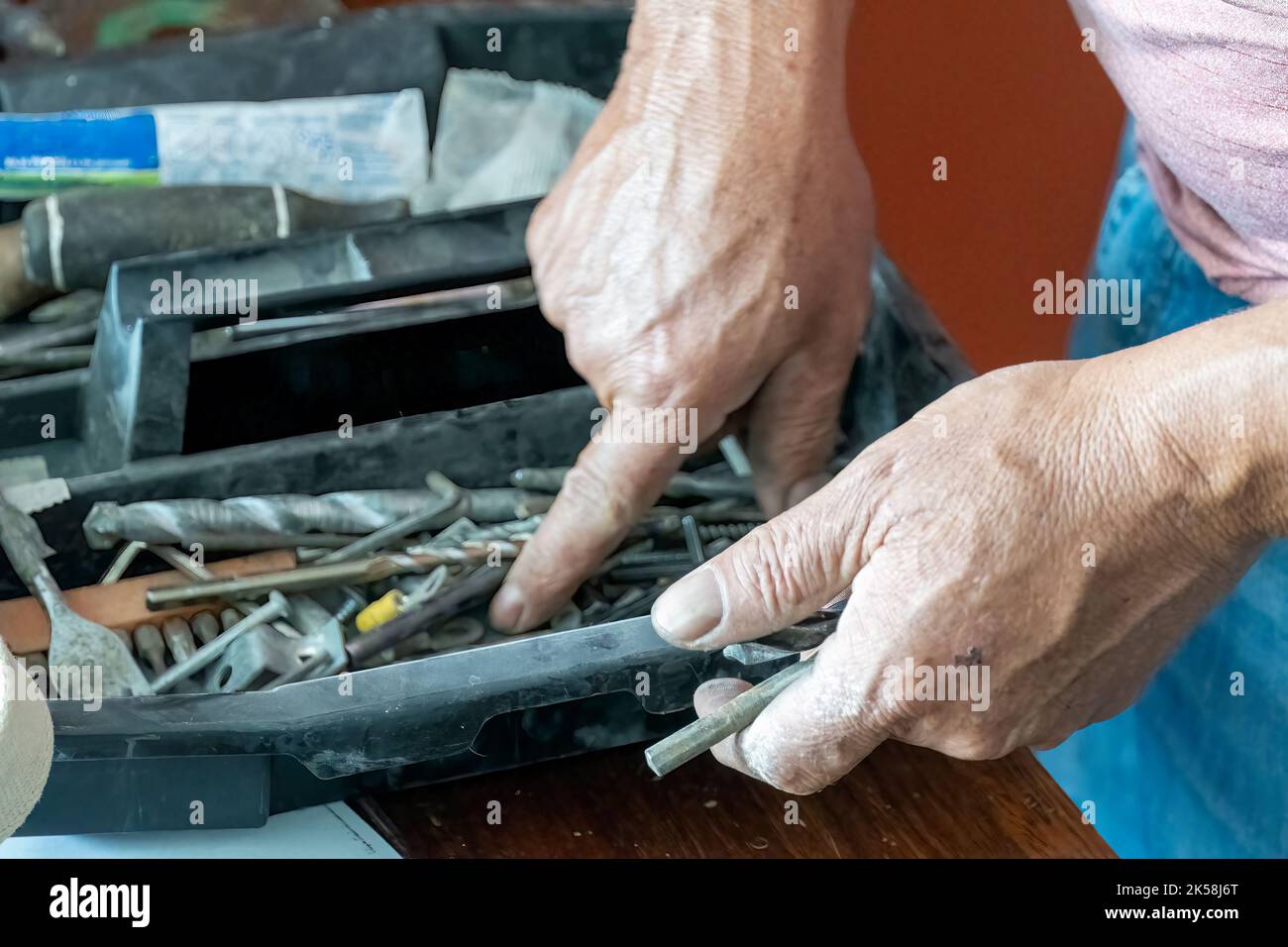 Man making maintenance hi-res stock photography and images - Alamy