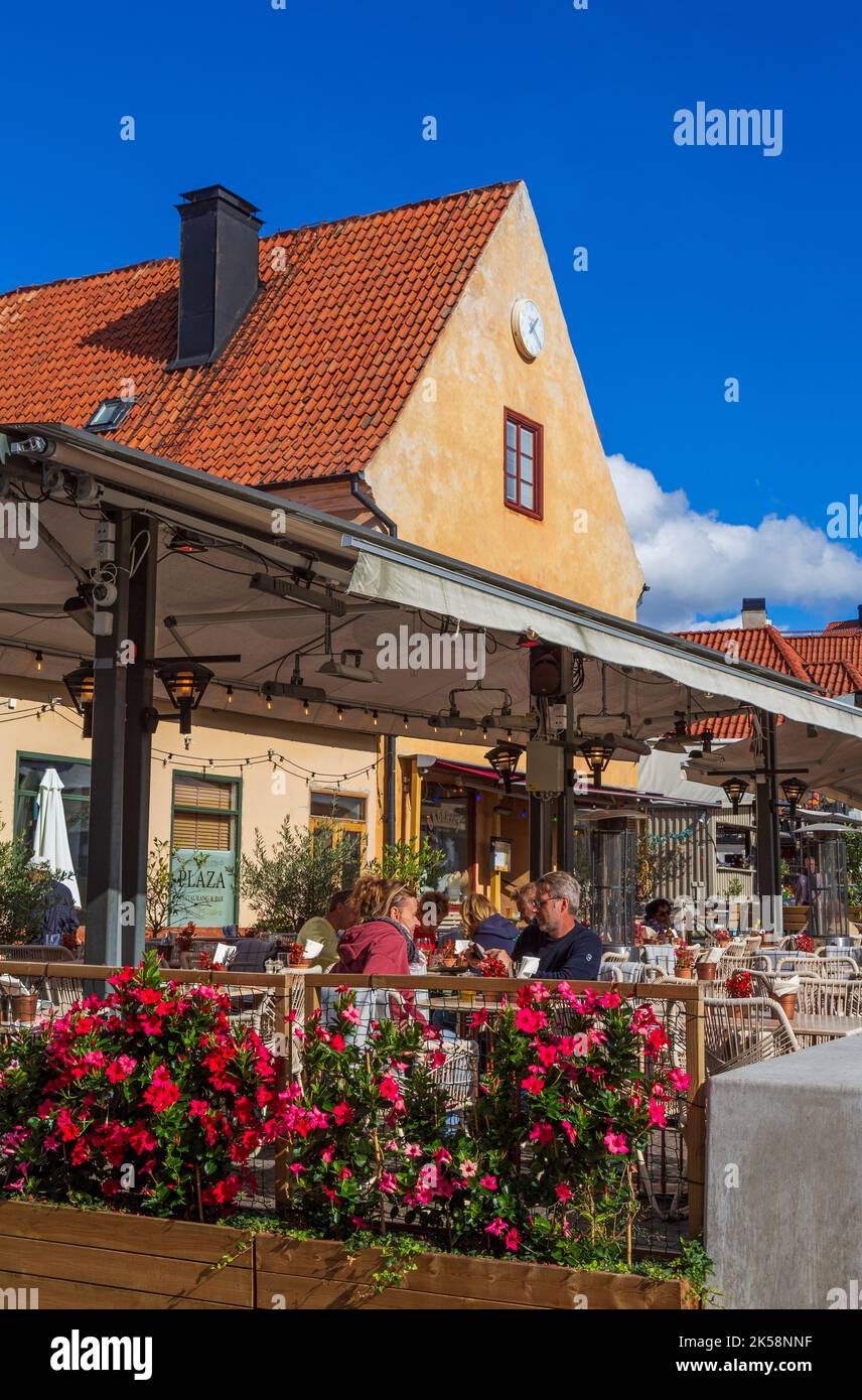 Cafe in Stora Torget, Visby City, Gotland, Sweden Stock Photo - Alamy