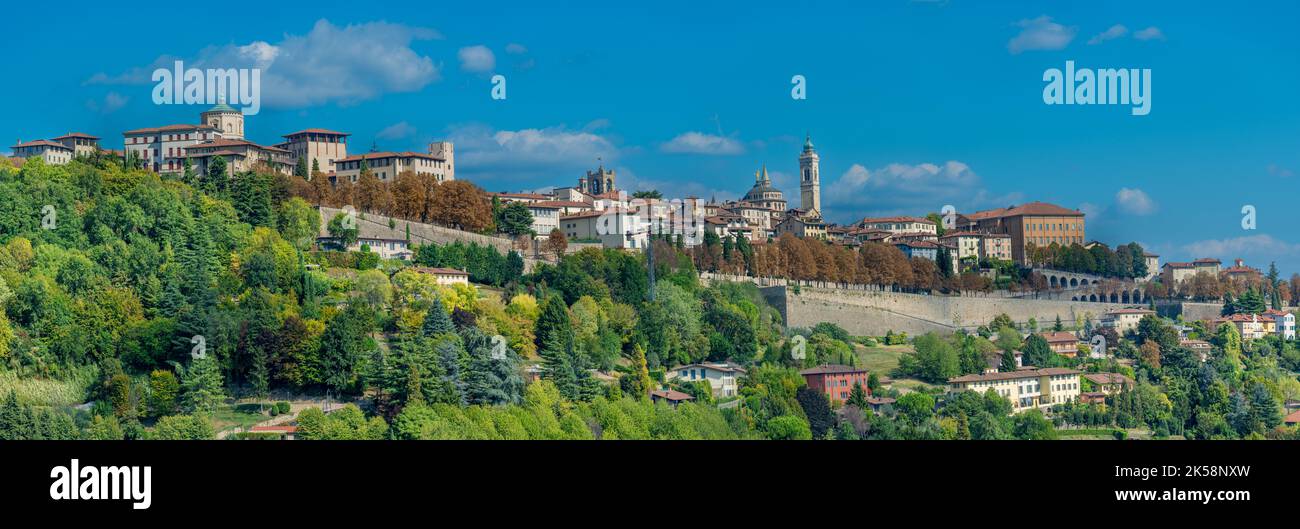 Venetian walls of unesco heritage fortification in Bergamo Stock Photo ...