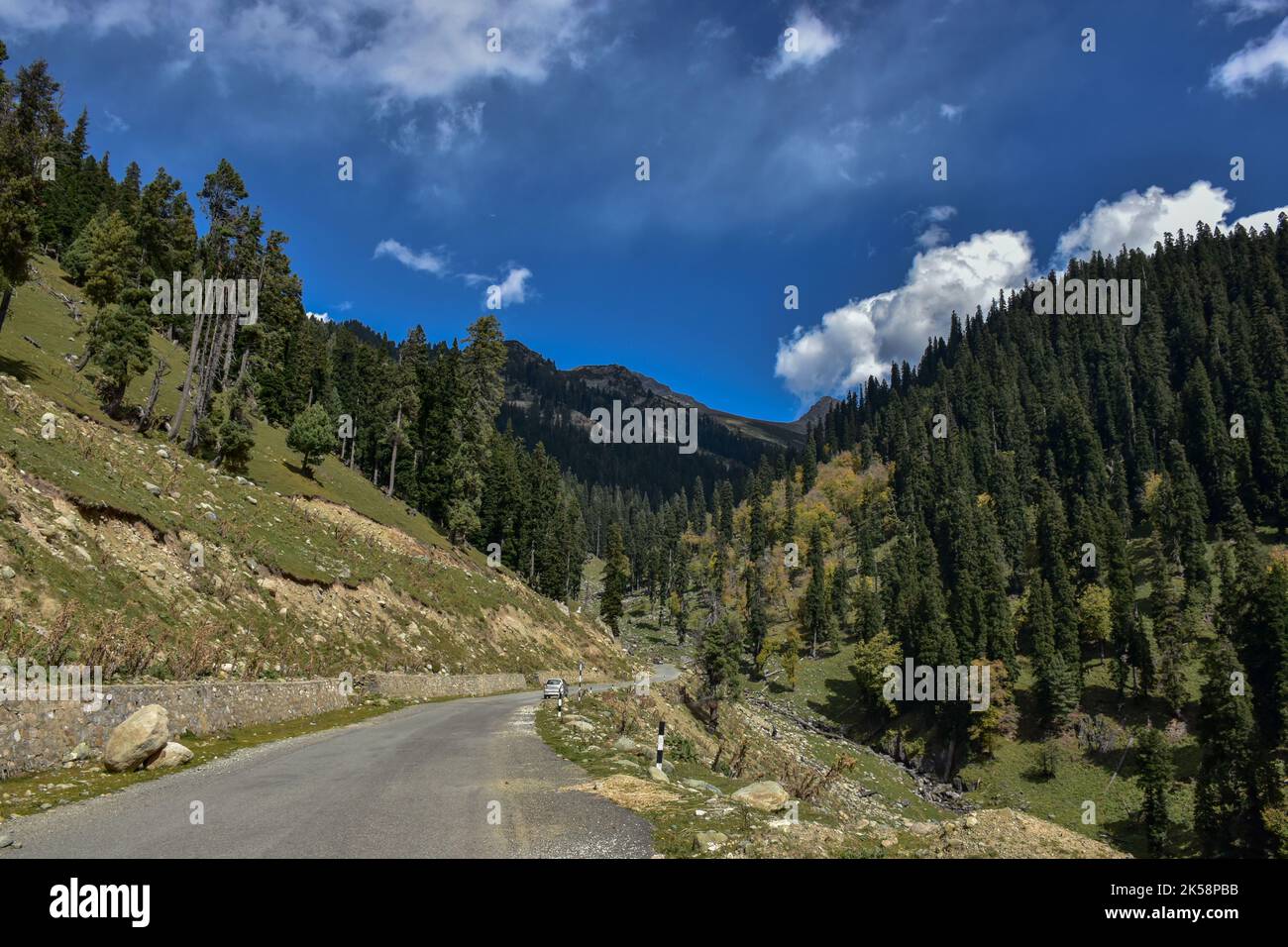 Daksum, India. 6th Oct, 2022. A vehicle moves on the road in Daksum ...