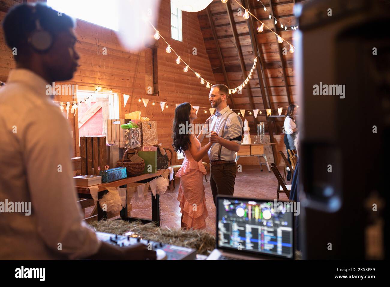 African american couple dancing wedding hi-res stock photography and ...