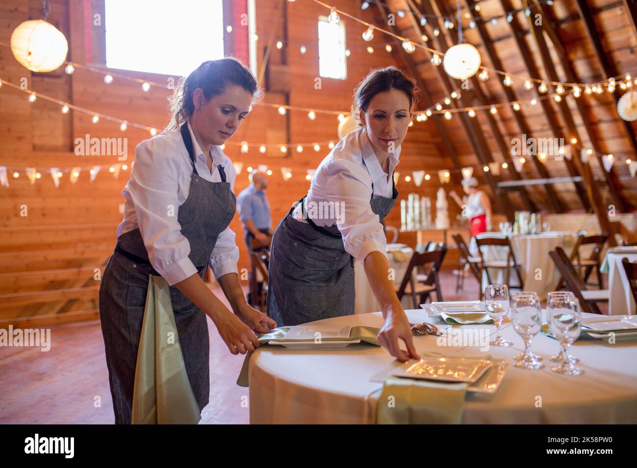 Servers hi-res stock photography and images - Alamy