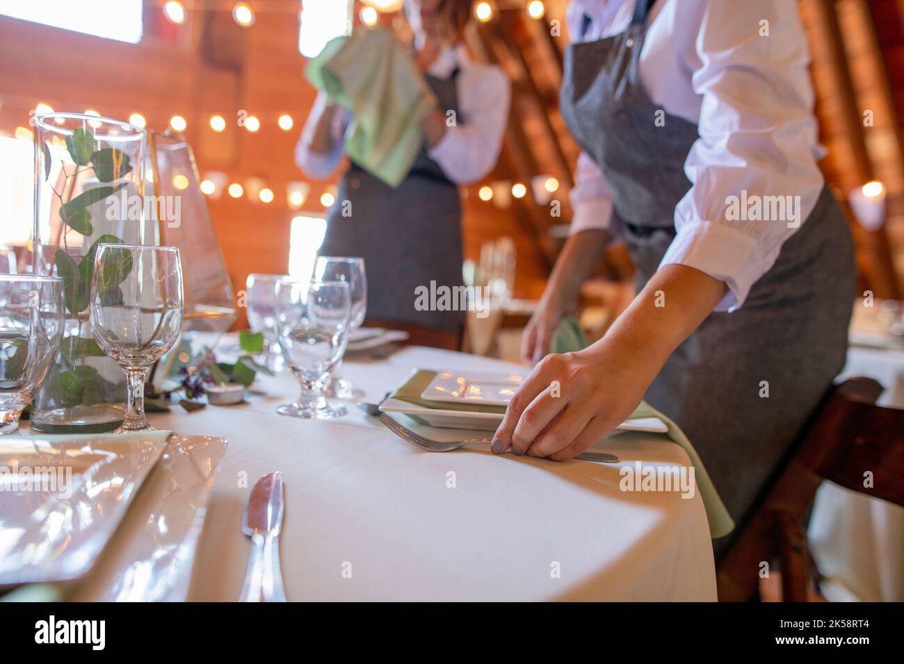 Two people standing too close hi-res stock photography and images - Alamy