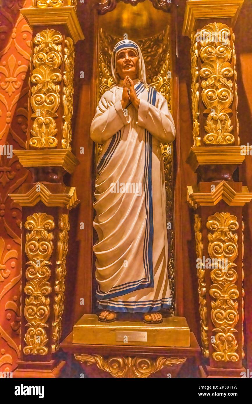 Saiint Mother Teresa Statue St Augustine Cathedral Catholic Church ...
