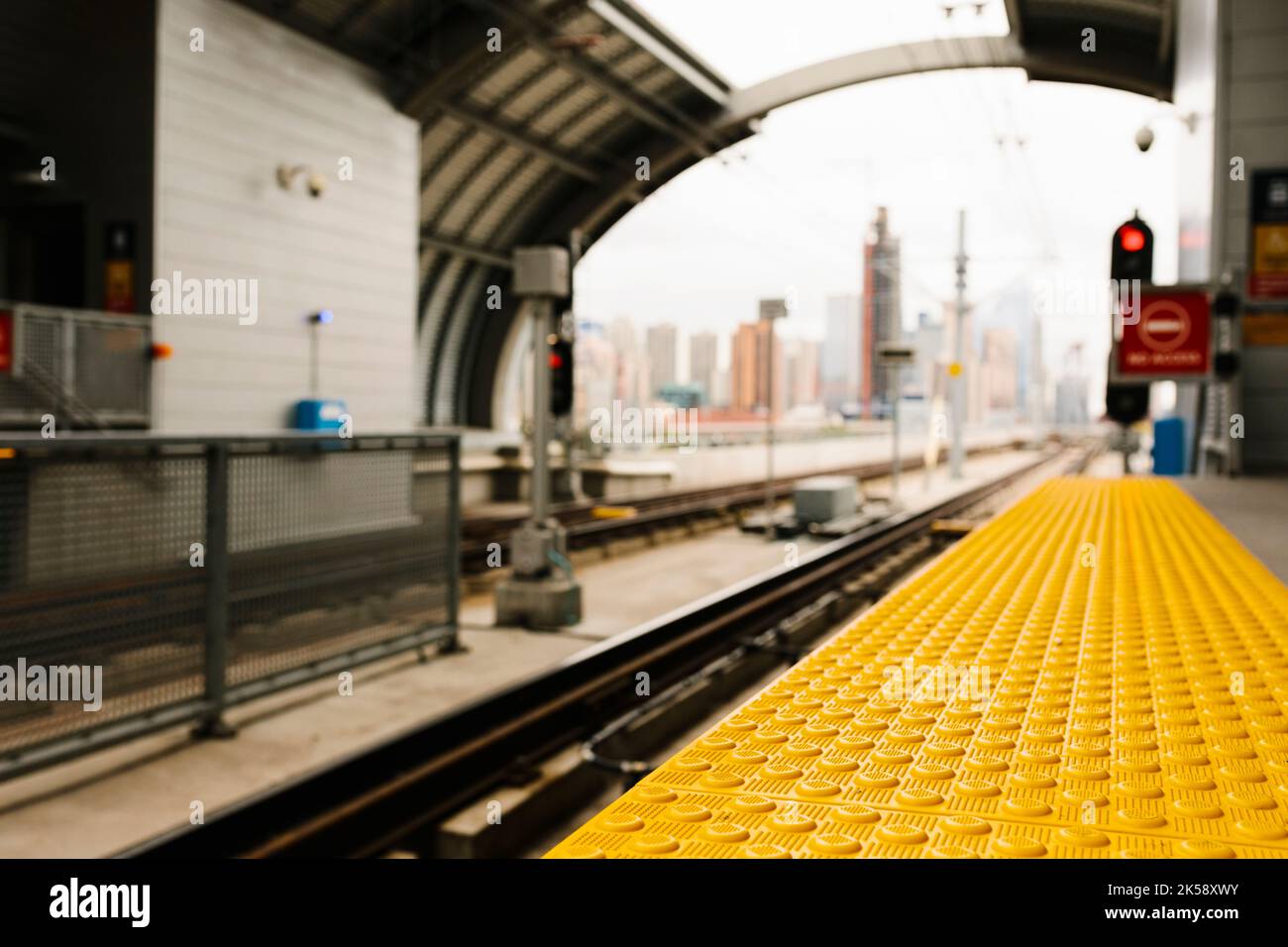 Empty railway line hi-res stock photography and images - Alamy